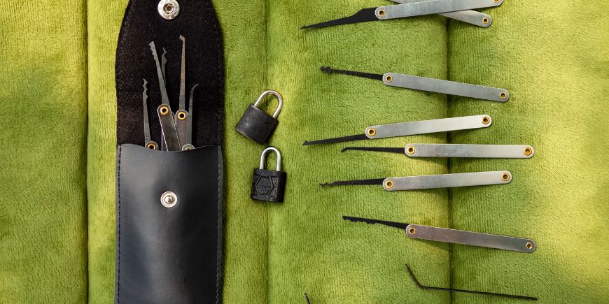 Essentials To Keep in Your Lock Picking Kit – Locksmith Keyless